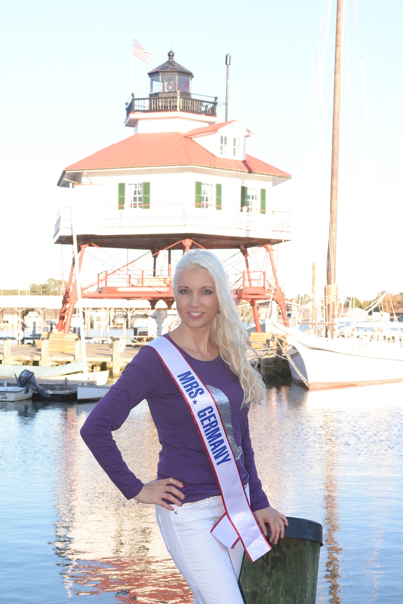 DANIELA REIMCHEN - MRS. WORLD GERMANY - GO FOR MORE